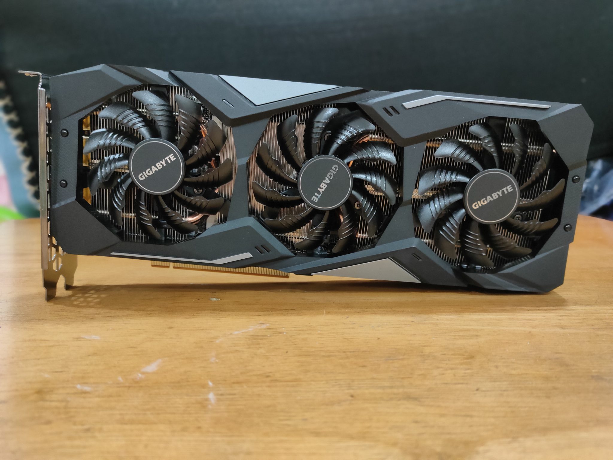 Gigabyte RX 5500 XT Gaming 8GB OC Review - 1side0 - Where Binary is Tech