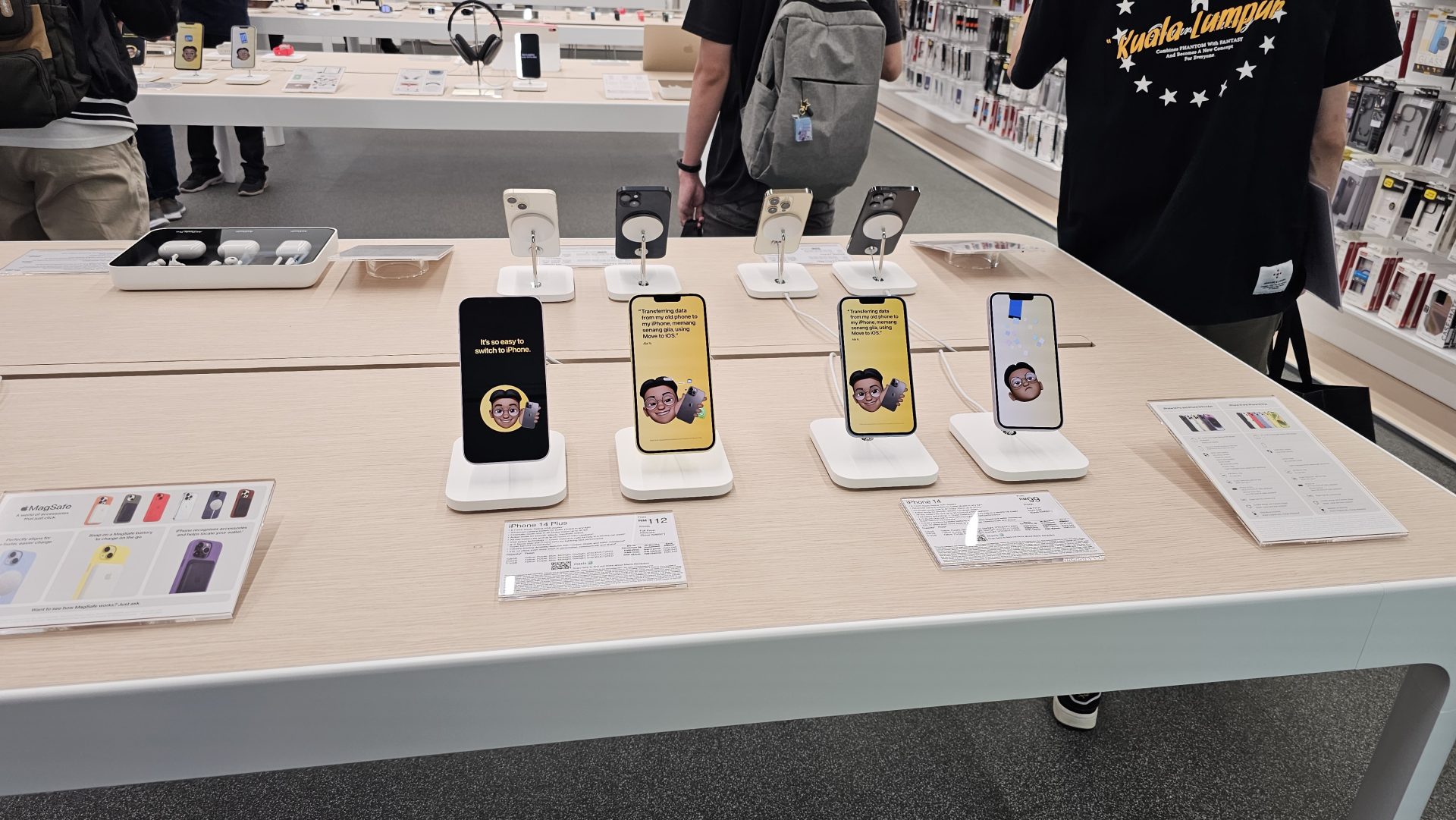 SWITCH MALAYSIA LAUNCHES FIRST APPLE PREMIUM PARTNER STORE IN MALAYSIA ...